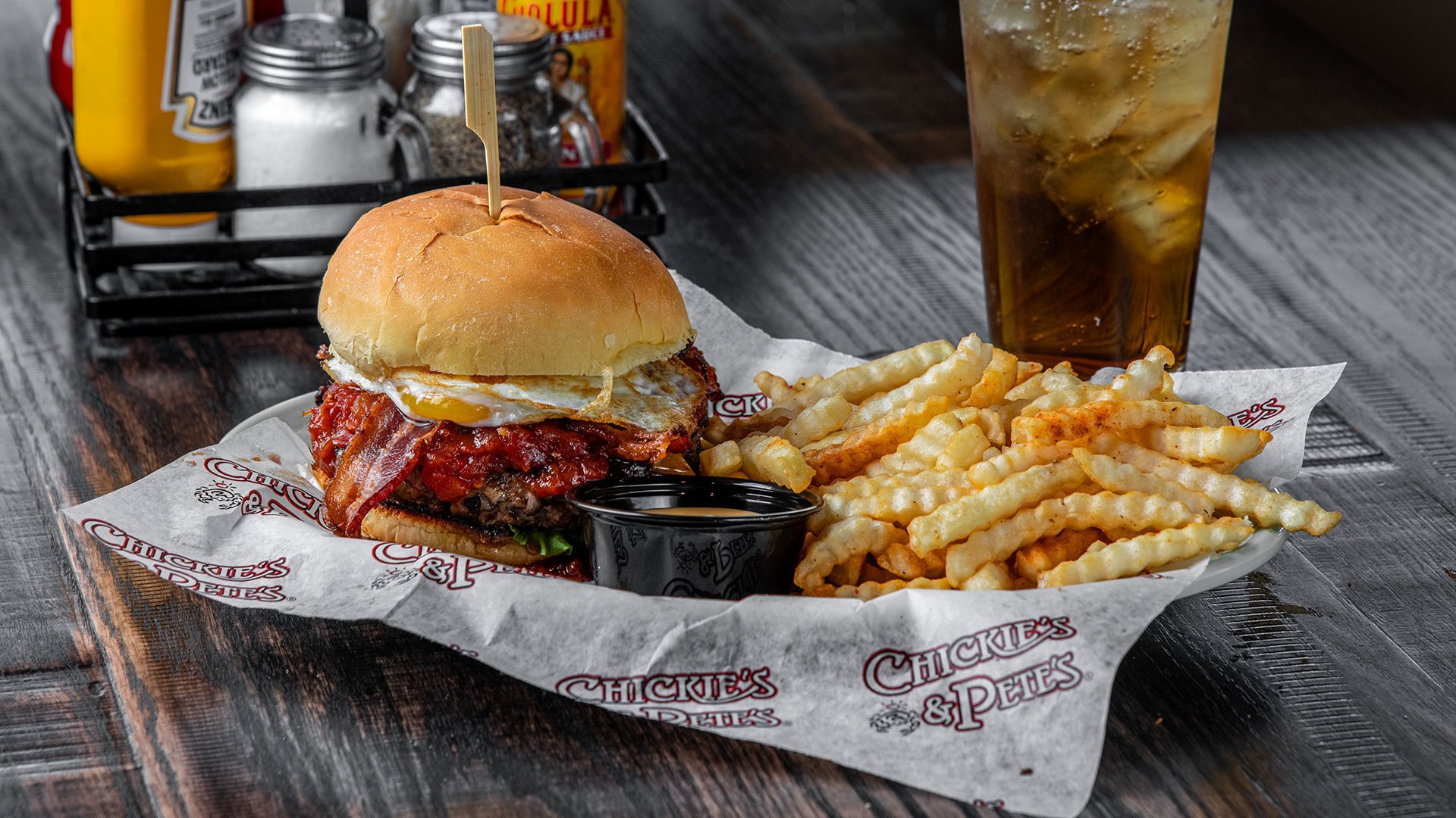 Chickie's & Pete's Crab House and Sports Bar | Sports Bar Reno