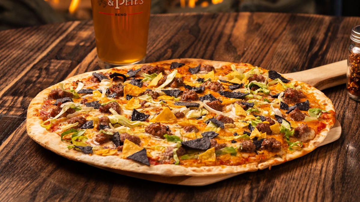 Chickie's & Pete's Crab House and Sports Bar | Sports Bar Reno