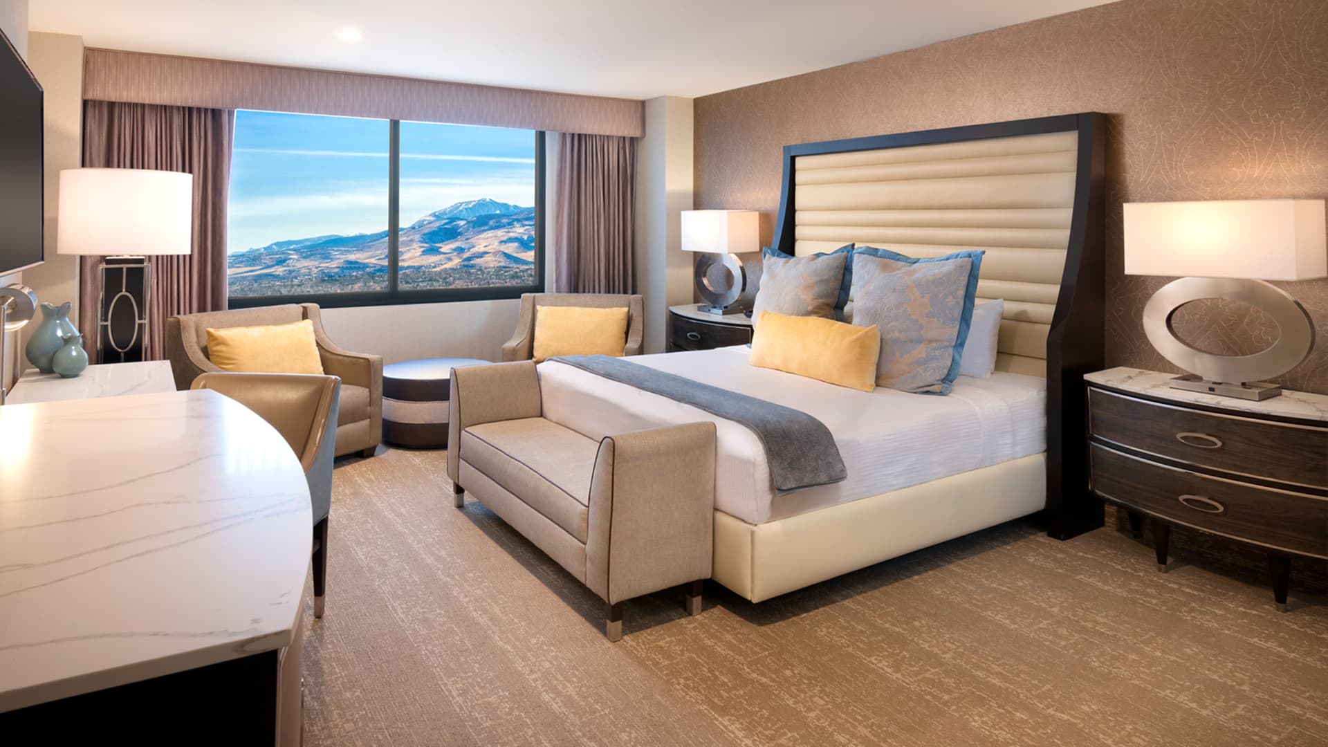 Reno Hotels: Luxury Rooms & Suites at Grand Sierra Resort