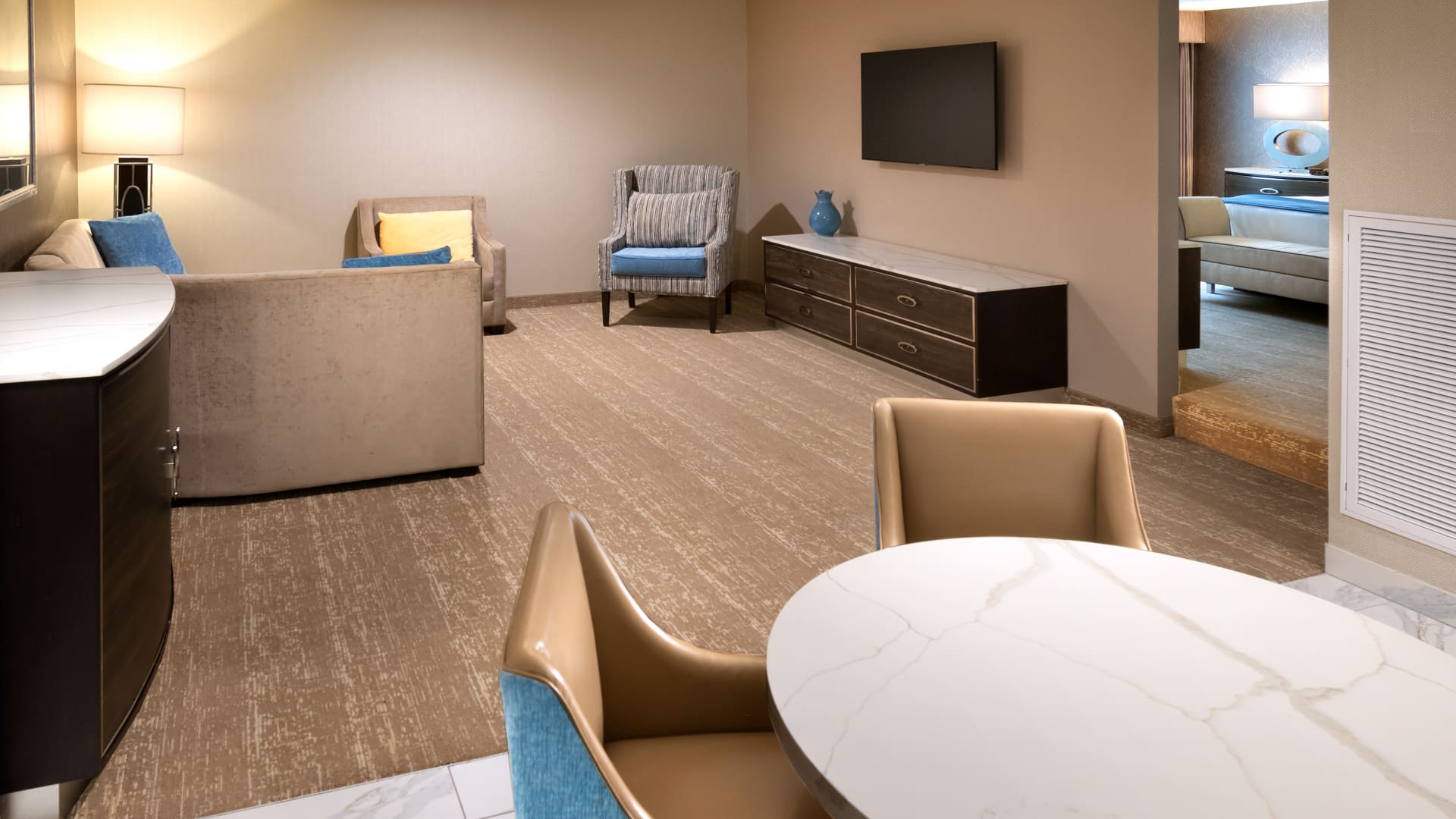 Reno Hotels: Luxury Rooms & Suites at Grand Sierra Resort