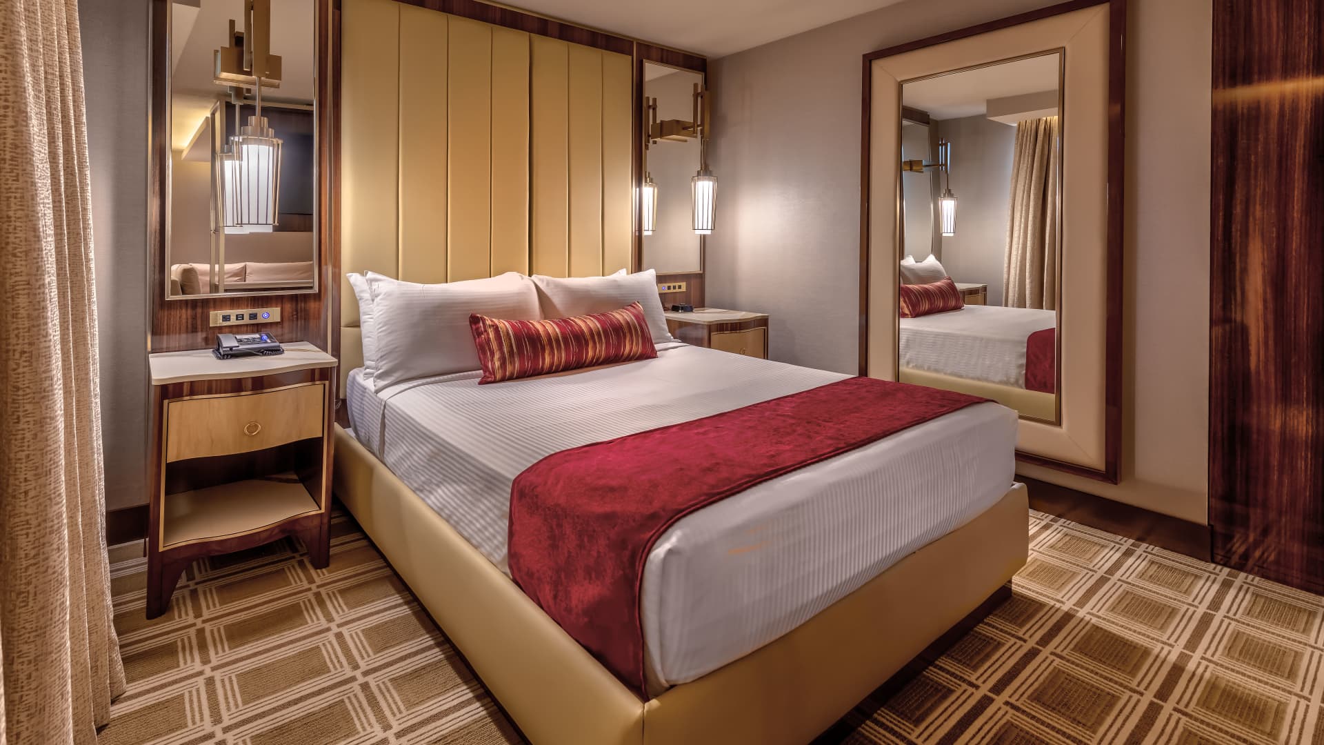 Vista Spa Queen Junior Suite | Grand Sierra Resort | Hotel in Reno, NV