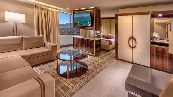 Reno Hotels: Luxury Rooms & Suites at Grand Sierra Resort